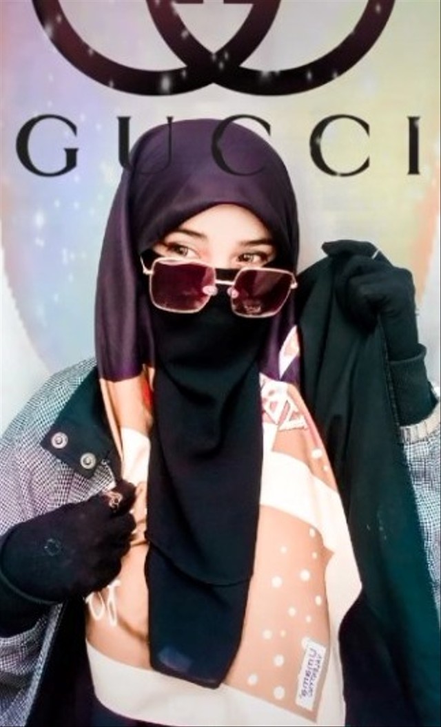 Gucci Challenge Viral, Ancam Generasi Milenial - VOA-ISLAM.COM