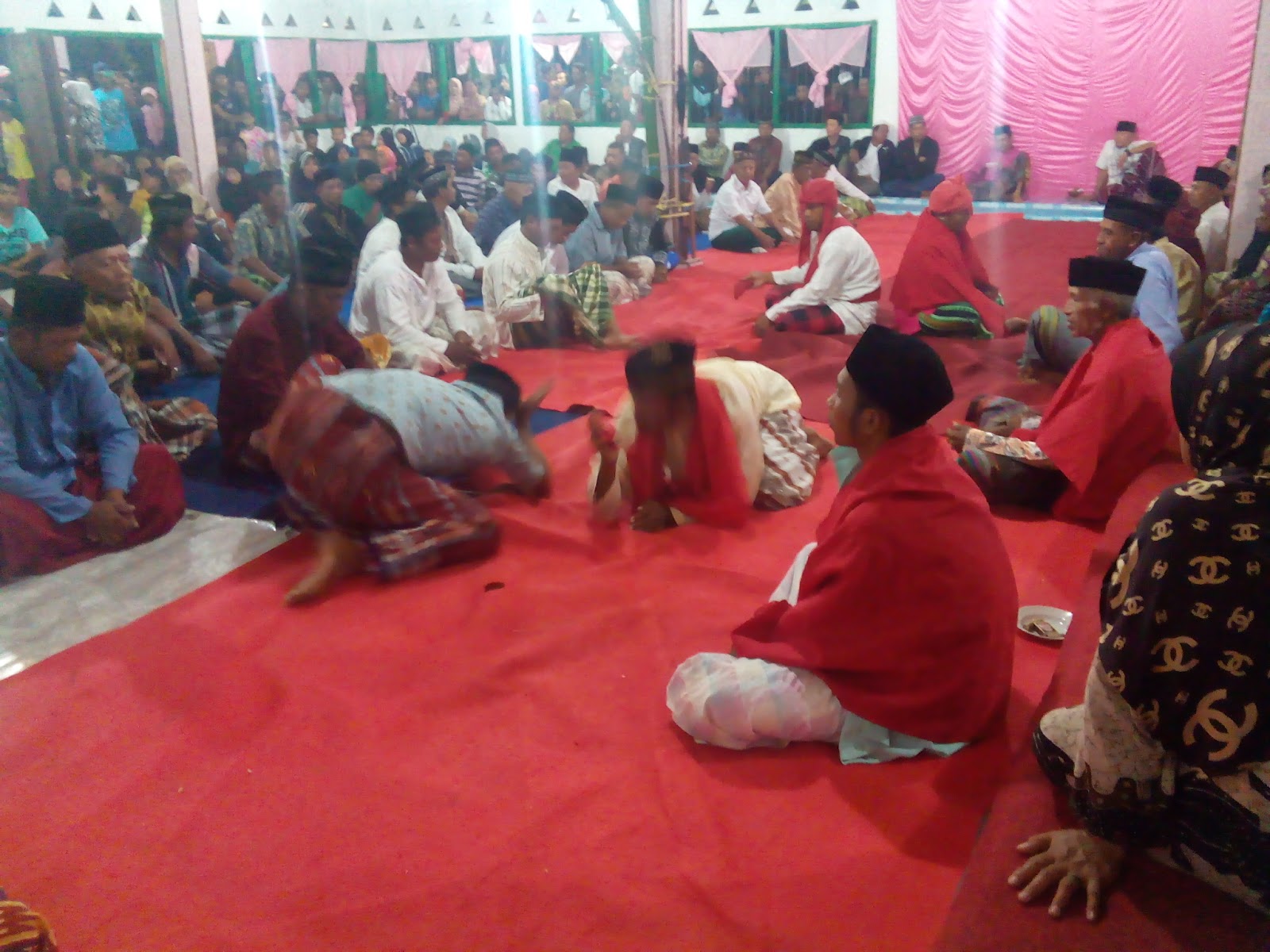 Ritual Adat Batui dalam Timbangan Aqidah Islam (Bagian Tiga) - VOA ...